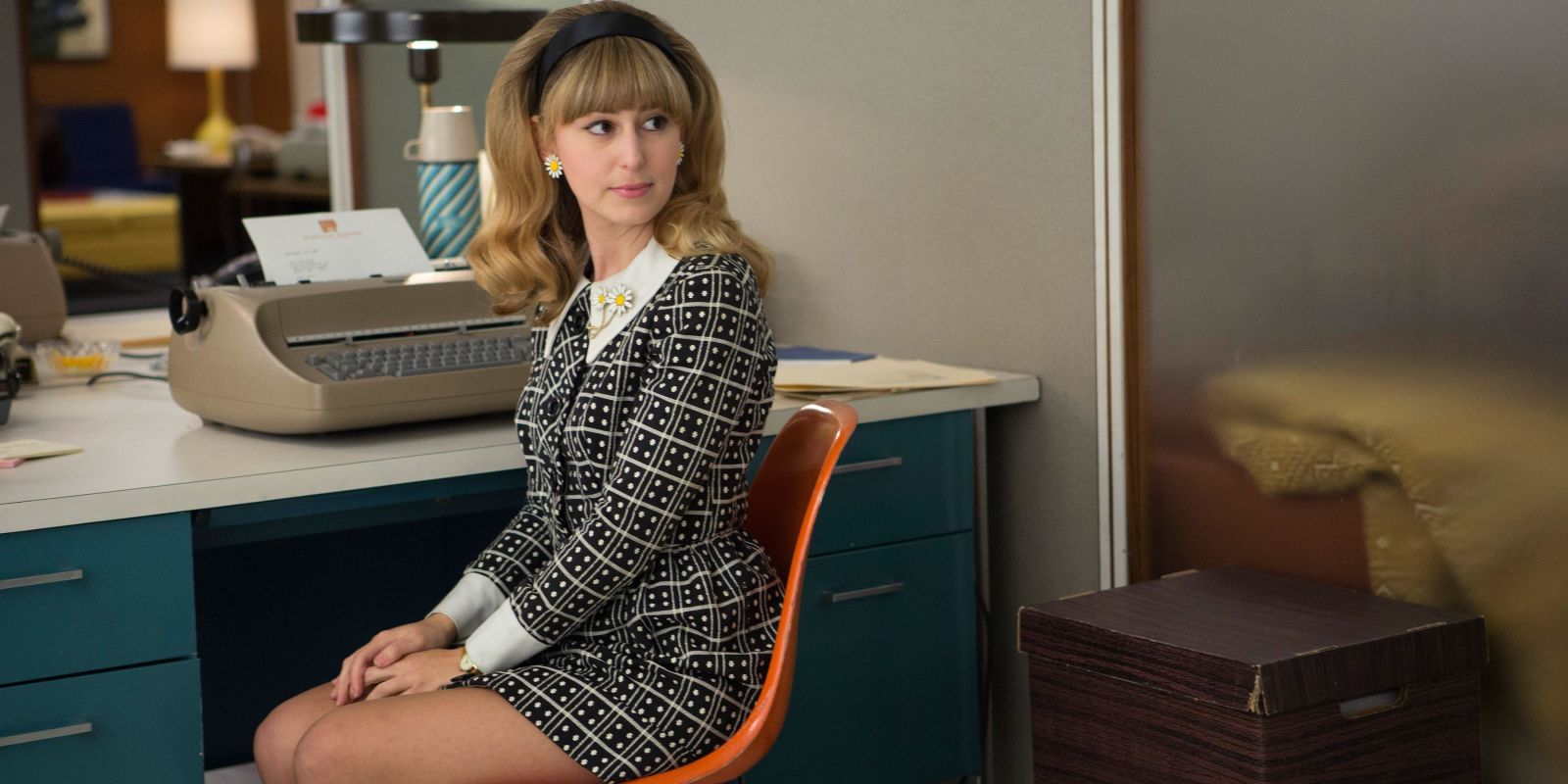 Don Draper's Secretary Meredith From 'Mad Men' - Stephanie Drake Finale ...