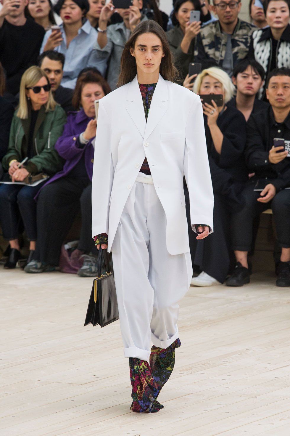 42 Looks From the Céline Spring 2017 Show - Céline Runway Show at Paris ...