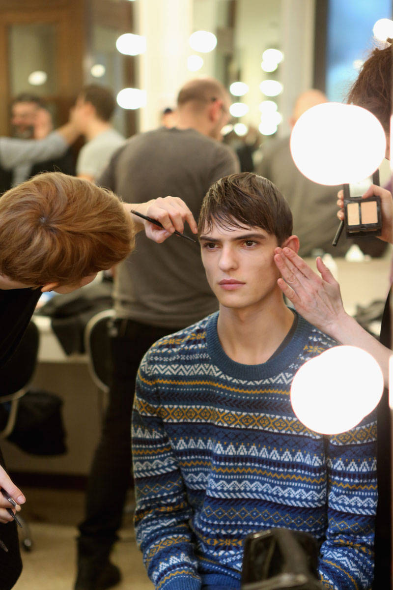 Guys Who Love A Good Brow Job - Male Models and Eyebrow Tweezing